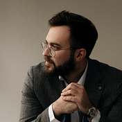 Vlad Naiman – Medium