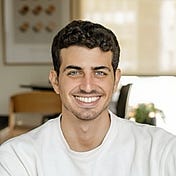 Amit Assaraf – Medium