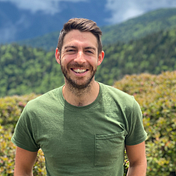 Adam Polaski – Medium