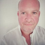 Avraham Maor – Medium