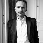 Stephane Benichou – Medium
