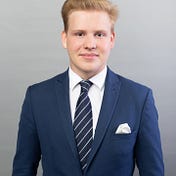 Maciej Artur Nadzikiewicz – Medium