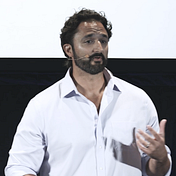 Chris Lettieri – Medium
