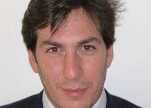 Alec Sellem – Medium
