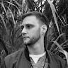 Daniel Flis – Medium