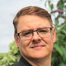 Simon Barry – Medium