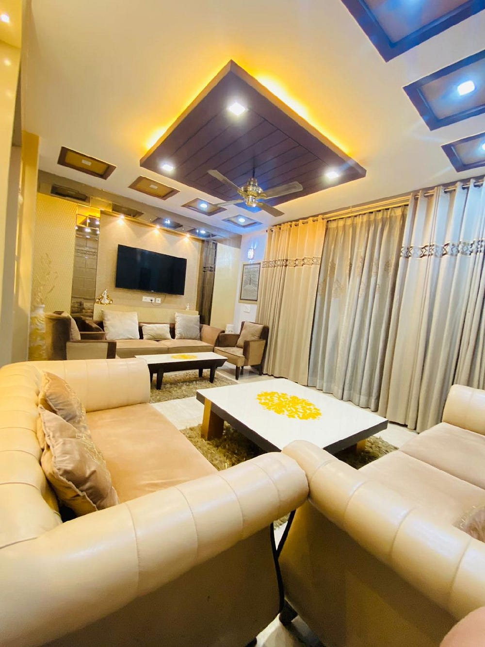 Best Beautiful 3BHK Luxury House in Posh Area in Noida Hotel near New ...