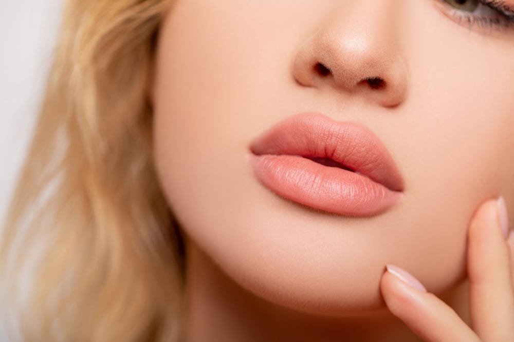 Enigmatic Beauty Unveiled: Understanding the Art of Dubai-inspired Lip ...