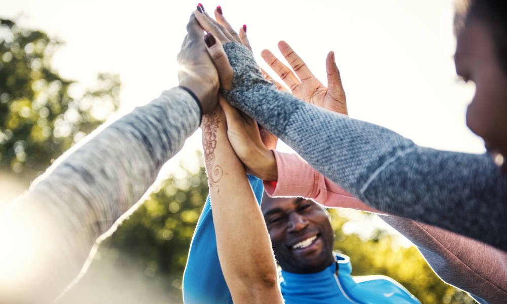 Forging Stronger Bonds: The Impact of Team-Building Courses | by Эрика ...