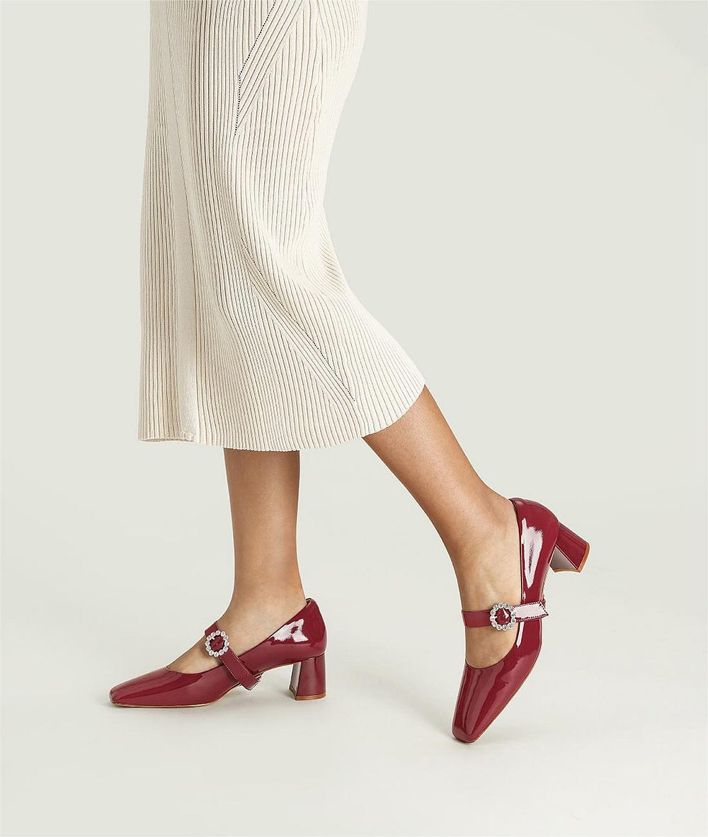 Meet Your New Favorite Shoe: Why Pointed Toe Heels Are a Staple in ...