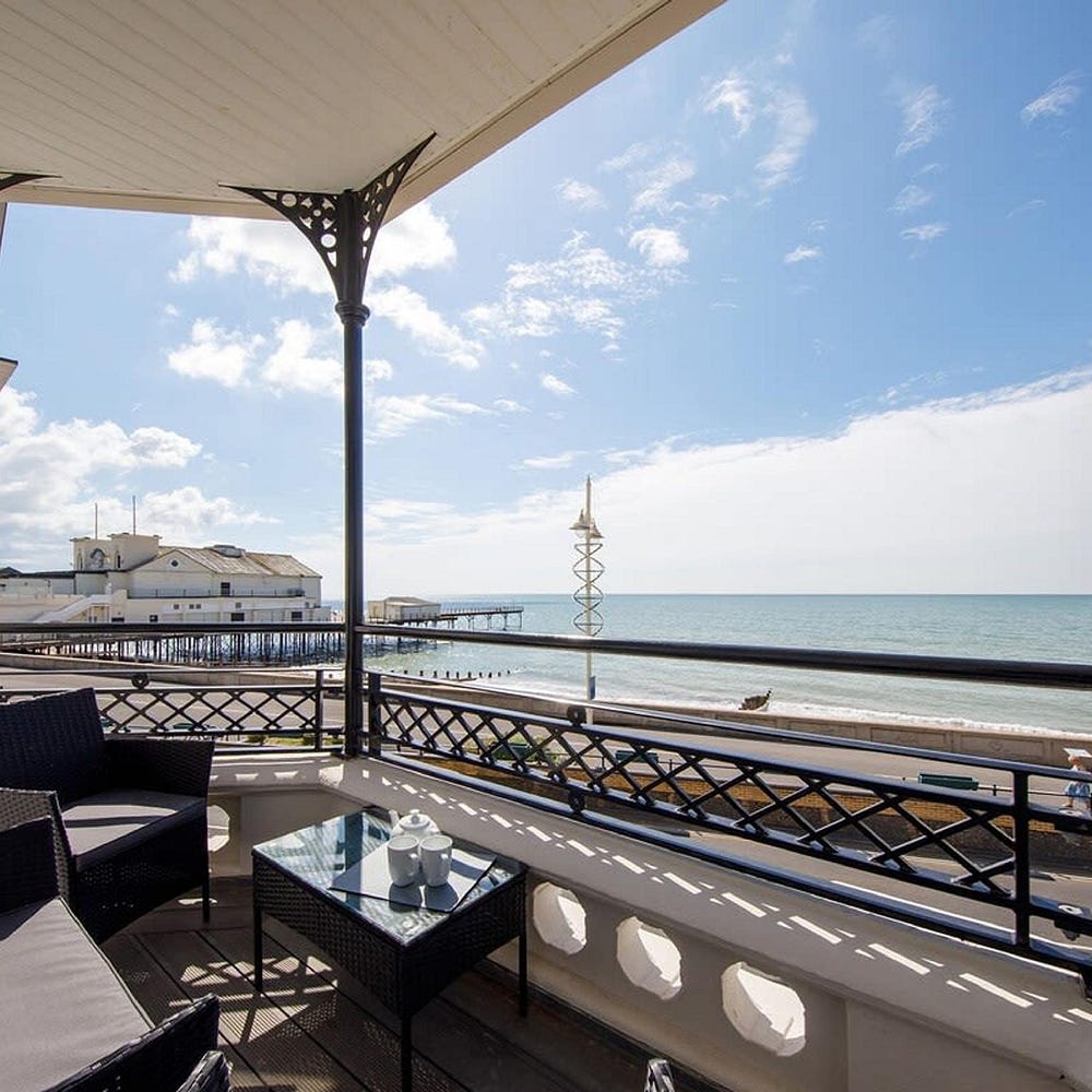 Best Panoramic Sea Views in Beachfront Apt w Balcony Hotel near Bognor ...
