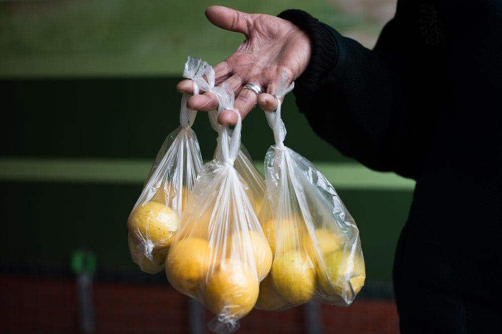 In pictures | Tbilisi’s lemon vendors — the hardships of selling lemons ...