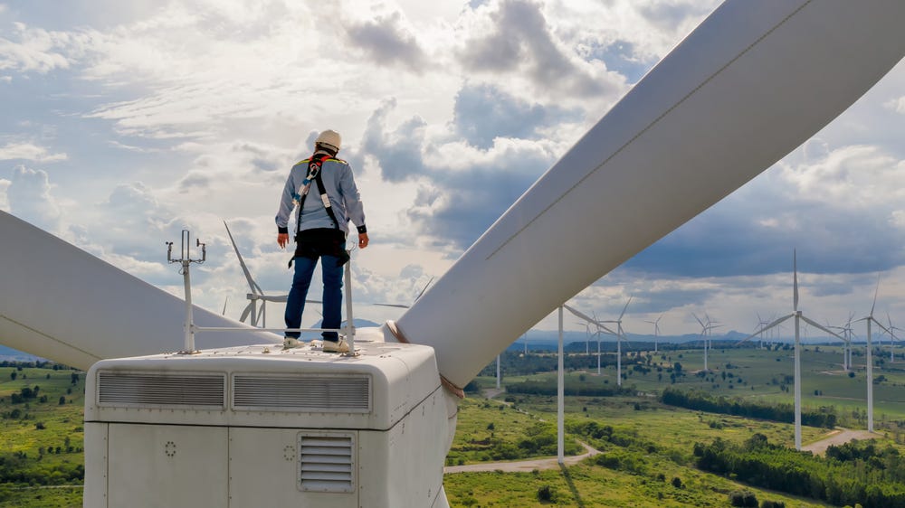 Job Opportunities in Energy: Wind Turbine Technician | by Earth Forward ...