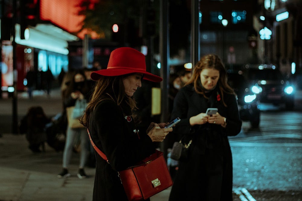 A beginner’s guide to natural candid photography | by Lana Tsiupko | Medium