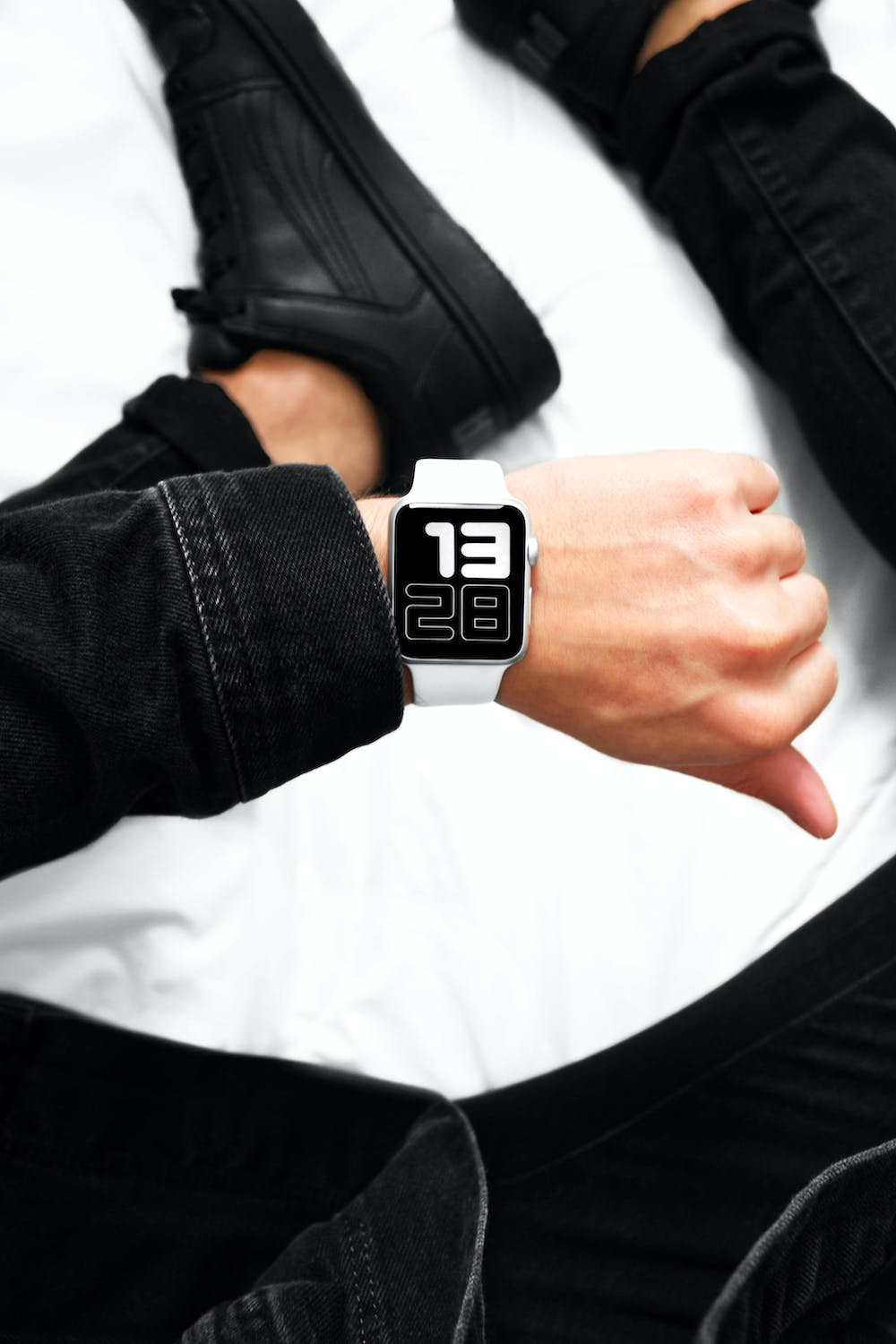 A fresh perspective on time, allowing you to wear time. Which Apple ...