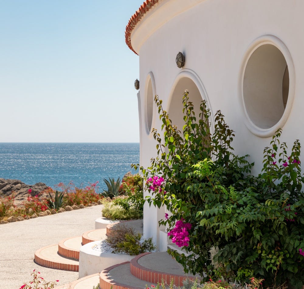 Luxury Living: Your Gateway to Prestigious Properties Worldwide | by ...