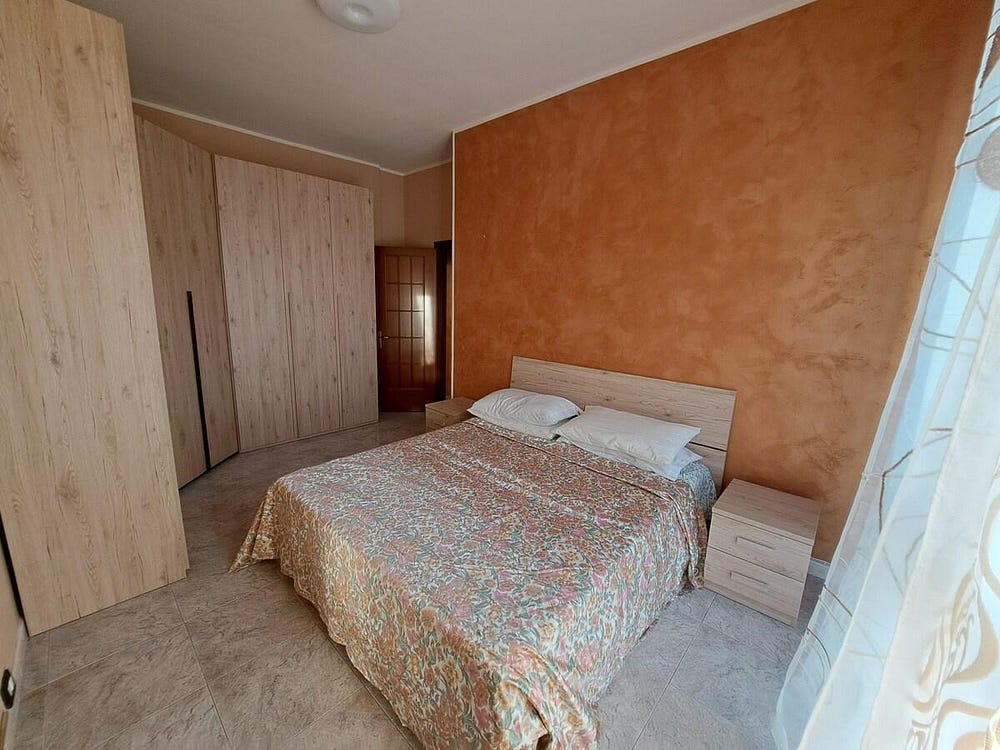 Discover Stanza matrimoniale Fulvio Testi Hotel near Cinisello Balsamo ...