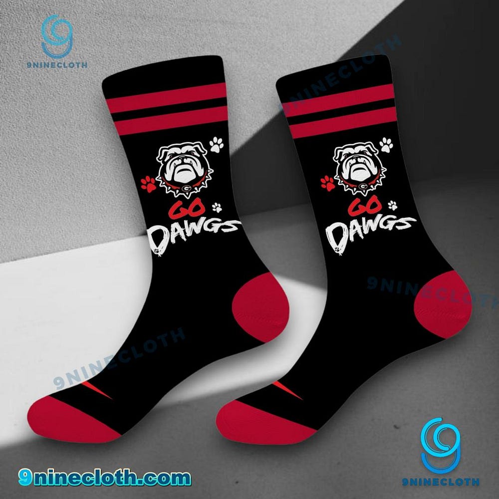 Go Dawgs! Show Your Georgia Bulldogs Spirit with These Stylish Crew ...
