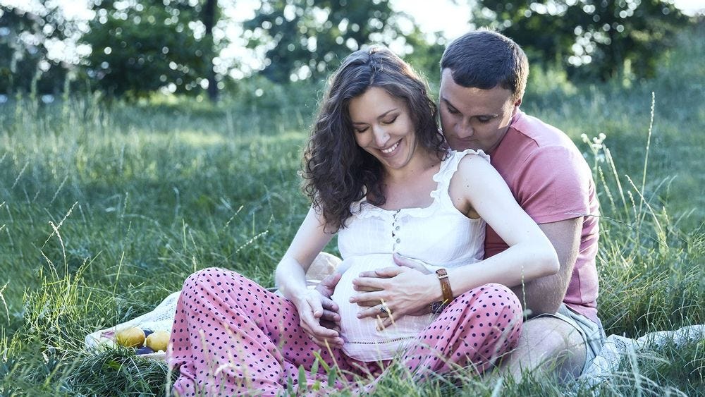 Here’s How To Navigate An Advanced-age Pregnancy | by Nilofer Sen | Medium