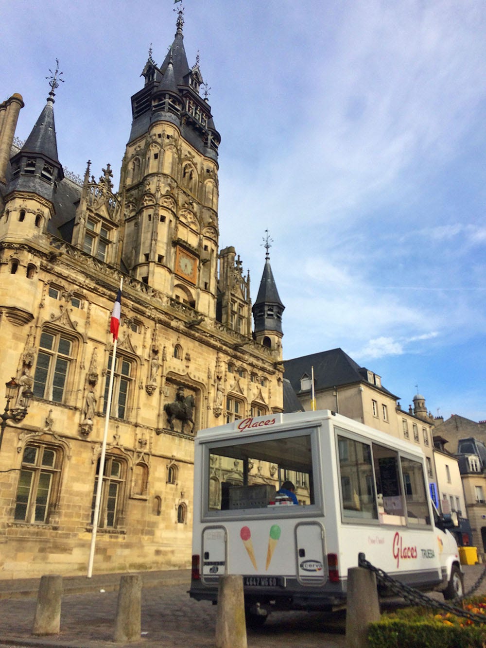 “Feel the (Cham)Pagne” (Beauvais — Reims, France) | by Cadence Bro | Medium