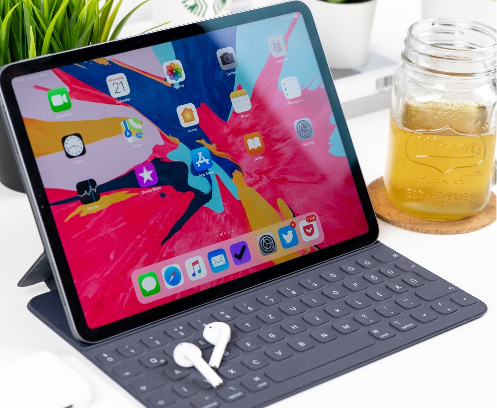 Create an End-to-End SwiftUI Application With Swift Playgrounds on IPad ...