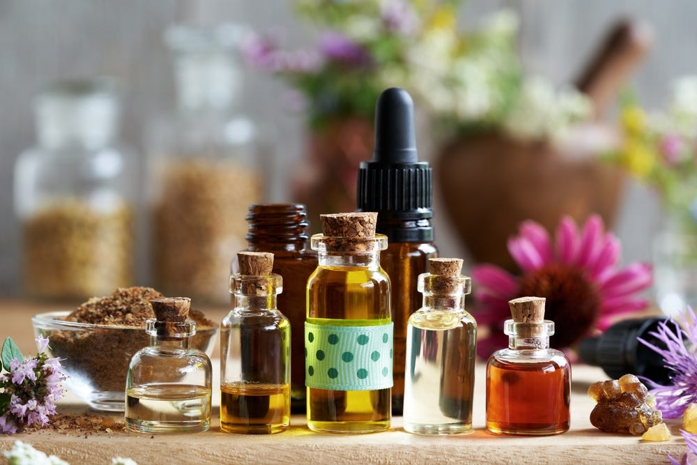Top 10 Essential Oils for Everyday Use: A guide to the most popular ...