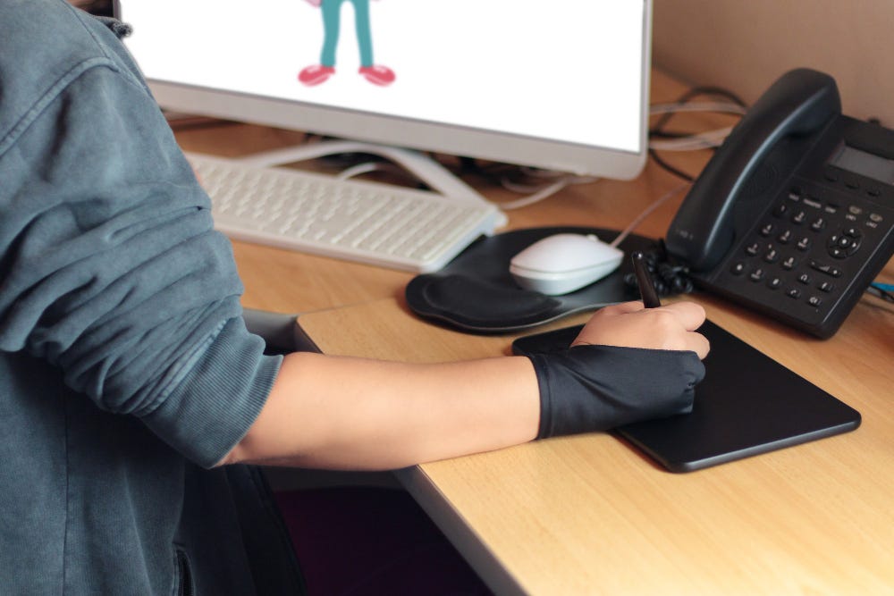 Wrist Braces For Posture Correction | by DynaGaunt | Mar, 2024 | Medium