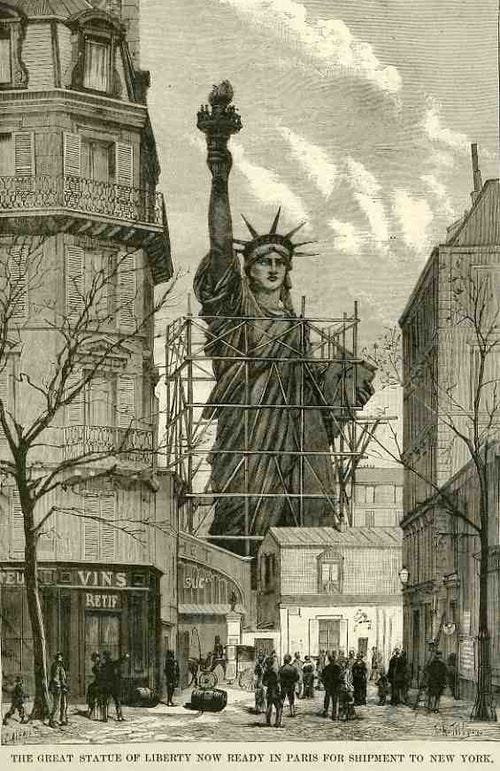 Construction Of The Statue Of Liberty In New York New Statue Of