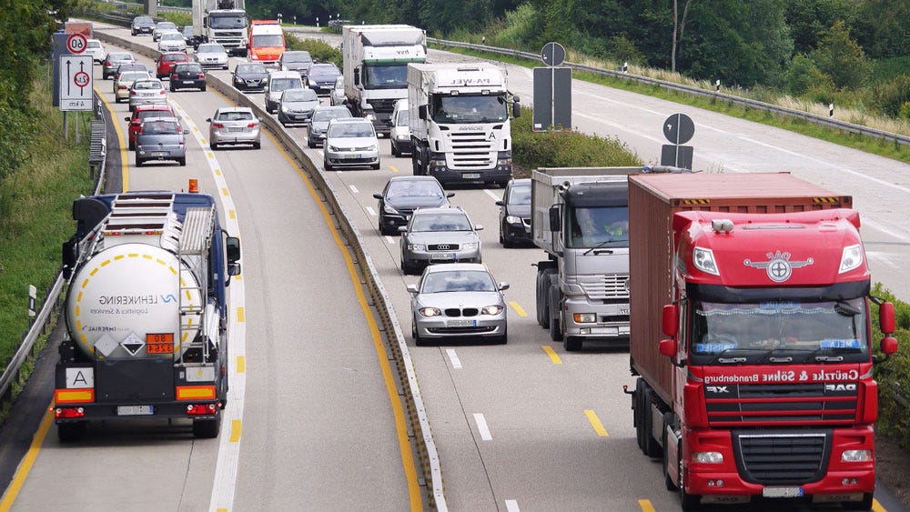 The Average Day for an HGV (Lorry)Driver | by Leicester Driver Training ...