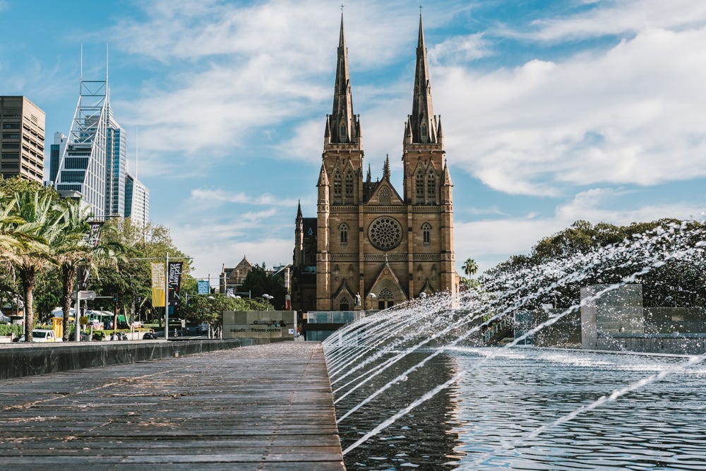 Exploring the Streets of Sydney on Monday Morning | by Marcelo Borges ...