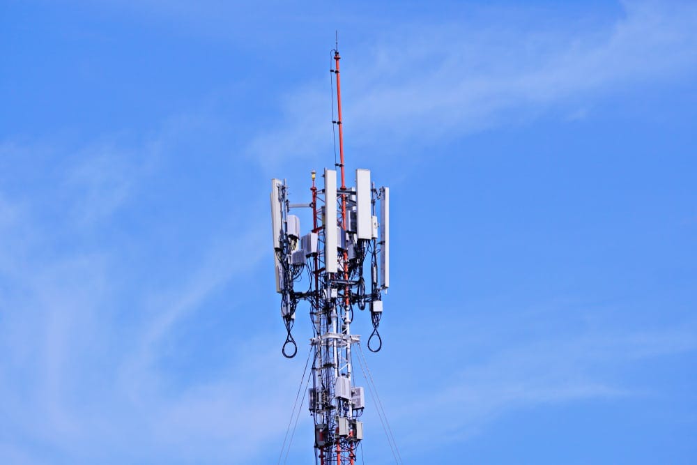 The Rise Of False Base Stations And Their Dangers | by Kiran Gire | Medium