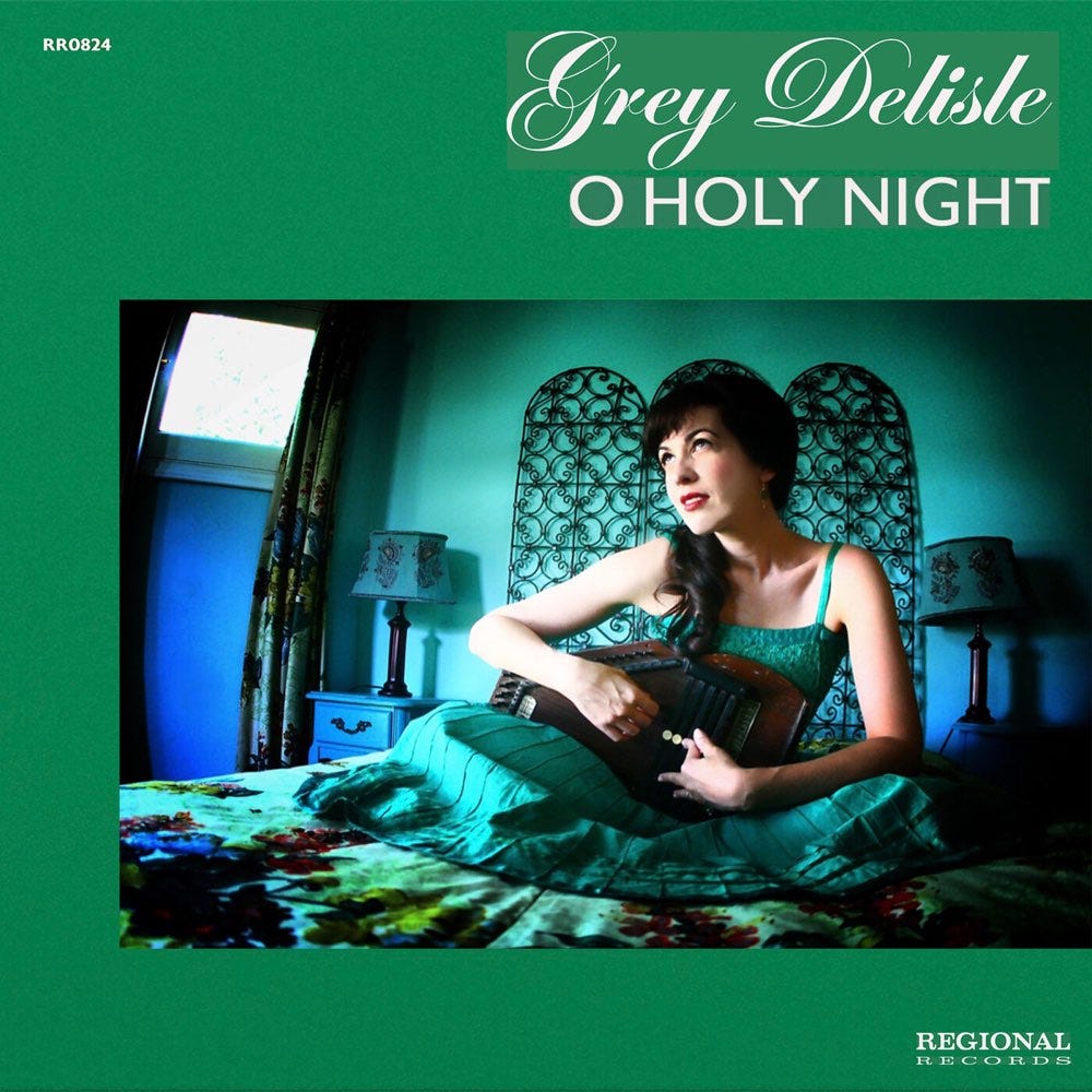 Grey Delisle Hot