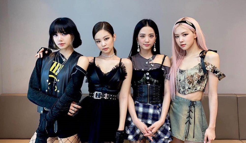 Inside the World of Jennie Kim, Lalisa Manobal, Kim Ji-soo, and ...