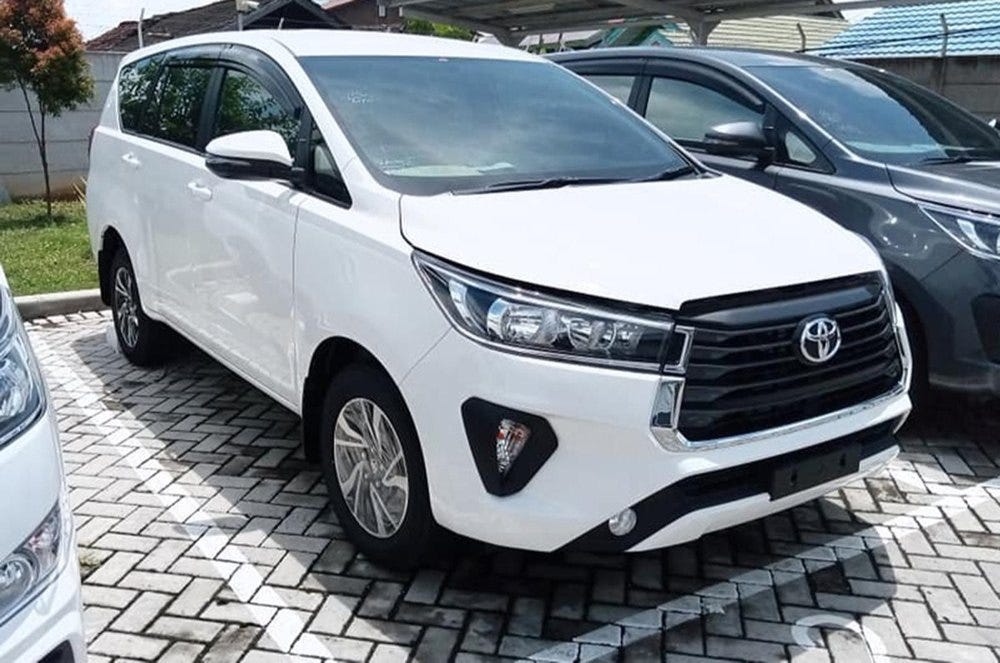 innova Crysta on Rent in Ahmedabad | by Hire Tempo Traveller Services ...
