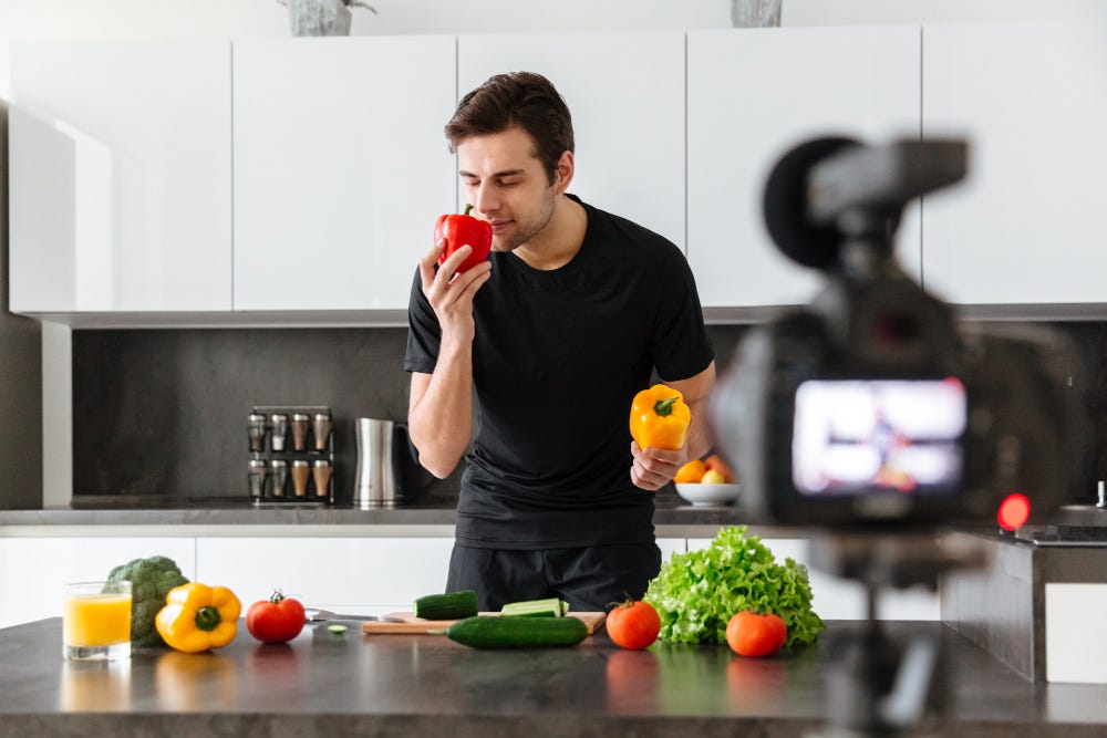 The 5 Best Things About Food Bloggers | by Riya Anderson | Aug, 2024 ...