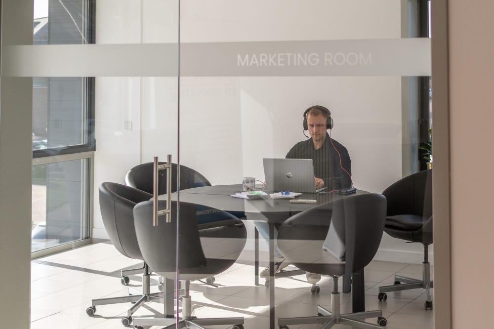 How an intranet can help you build a successful hybrid workplace | by ...