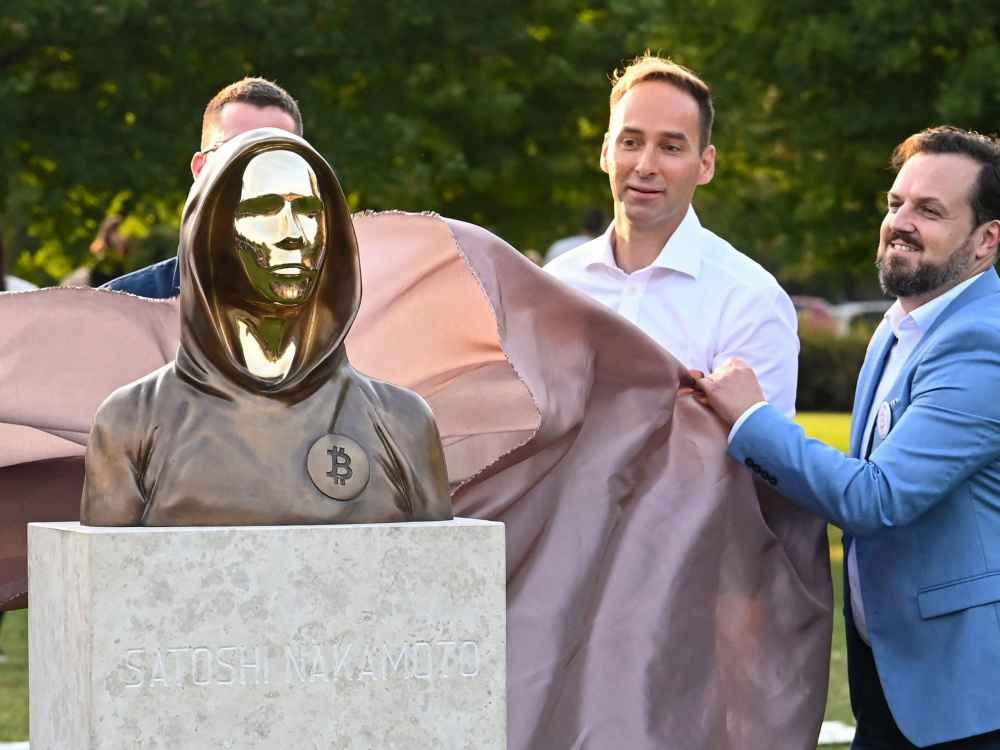 CREATING A STATUE HONORING THE FATHER OF BITCOIN | by Bobjacksonmz | Medium