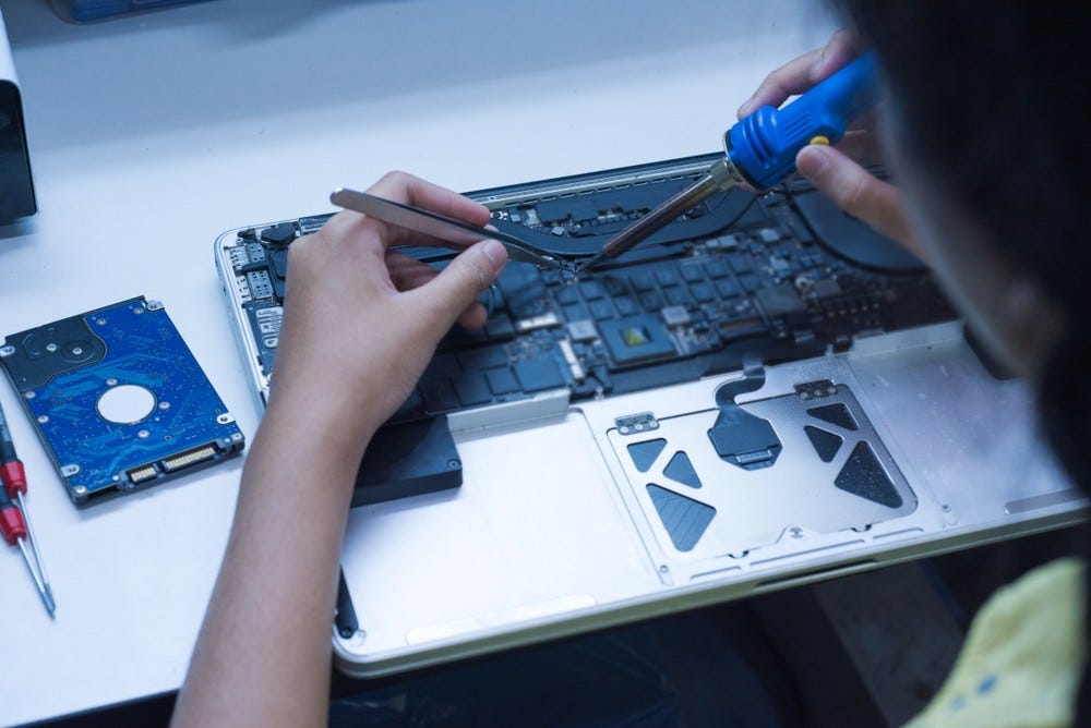 Macbook keyboard replacement service Muscat | by shilja scorpion | Medium