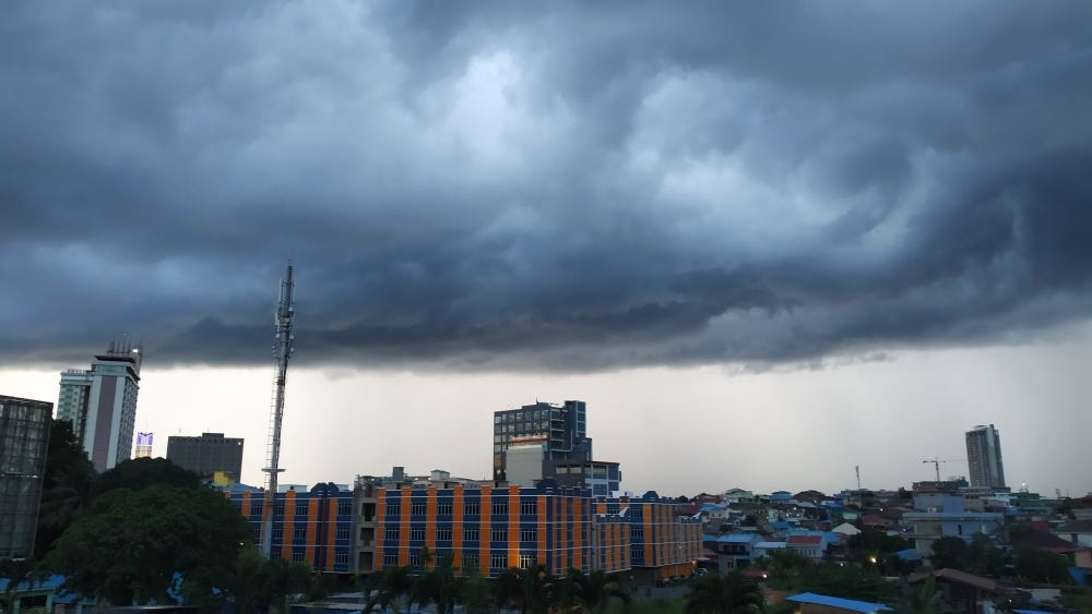 Hujan dan Montesinos. “If the rain comes, they run and hide… | by ...