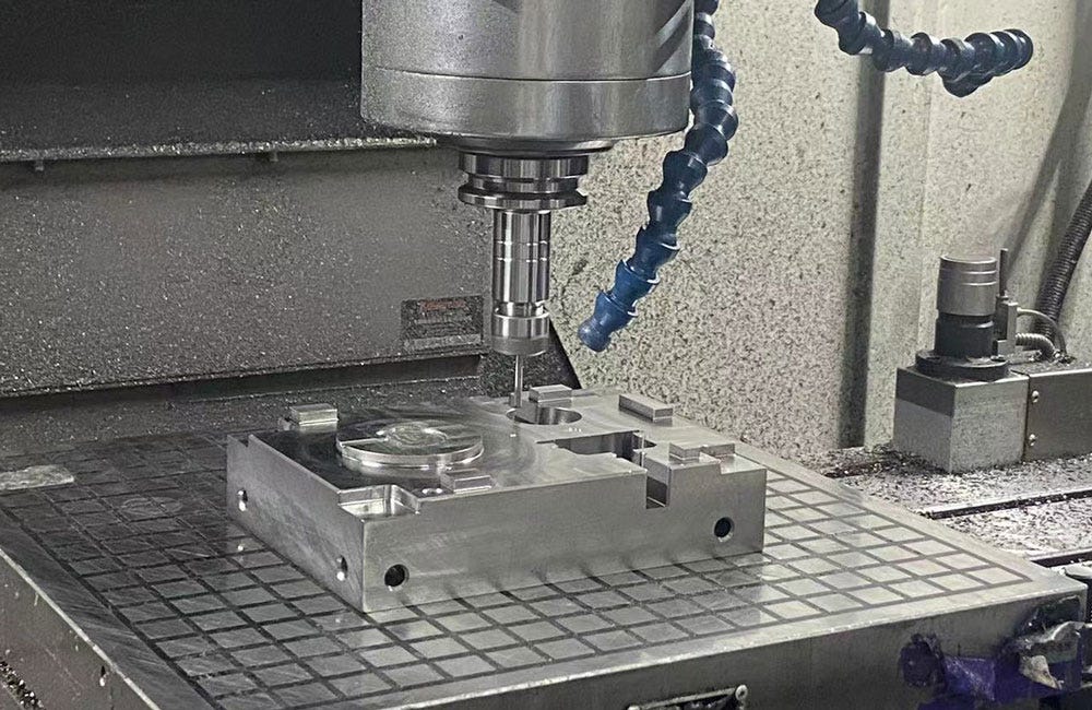 Innovation in Medical Injection Mold Structure: Yize Mold Leads the ...