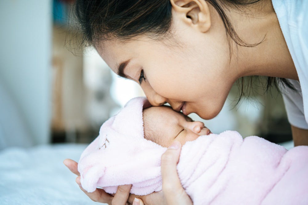 ayurveda-for-new-mothers-essential-post-delivery-care-tips-from-kerala