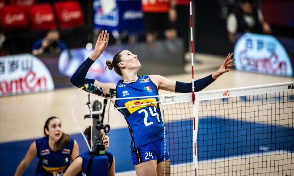 Beyza Arıcı: A Stellar Middle Blocker for Eczacıbaşı VitrA and the ...