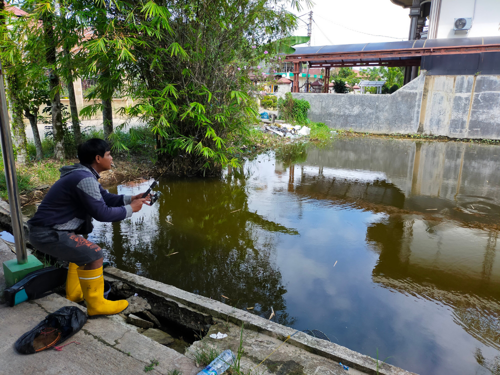 Rumah Ada Empangnya - Tival Godoras - Medium