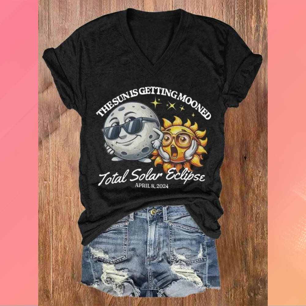 The Sun Is Getting Mooned Total Solar Eclipse April 8, 2024 V-Neck T ...
