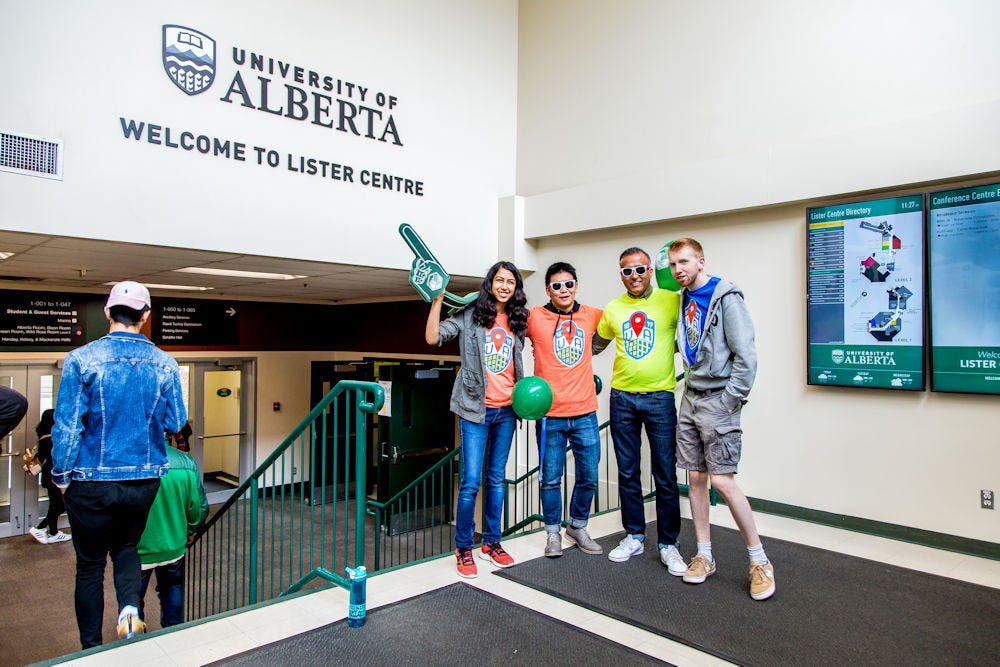 Move In Day 2019. By Kimberley Fung, Intern, Residence… | by Breanna M ...