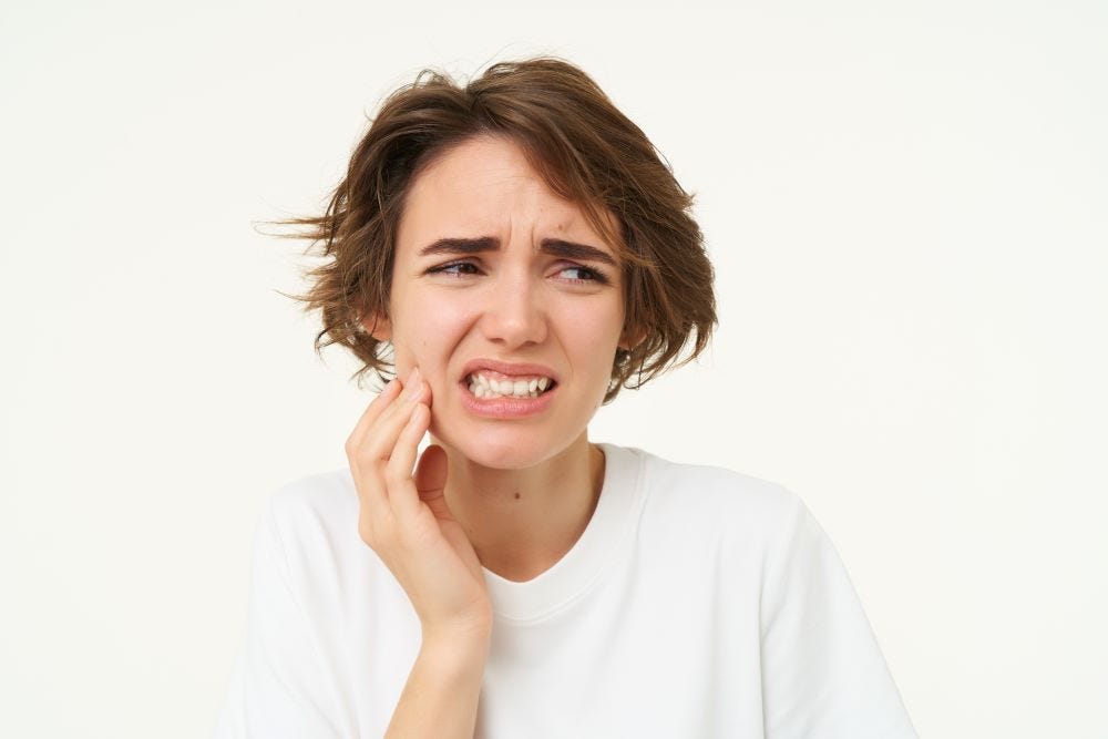 Pain Management Tips for Root Canal Treatment | by Novelly Family ...