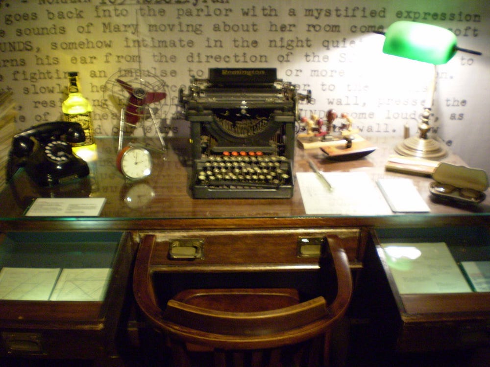 The Read, write, repeat cycle. How many articles do you read daily? A… | by Pablo Dejuan | Medium
