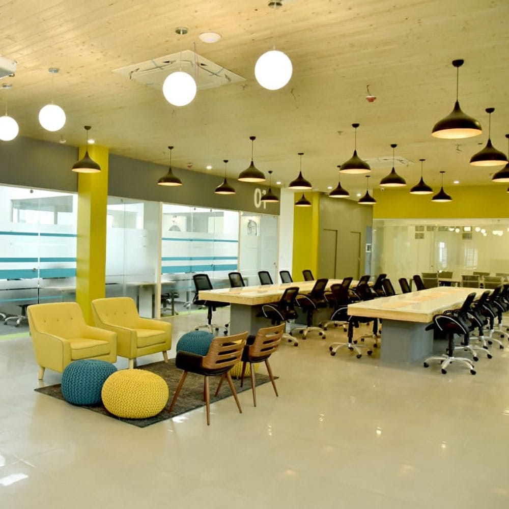 How The Coworking Community Benefited With Amenities in Coworking Space ...