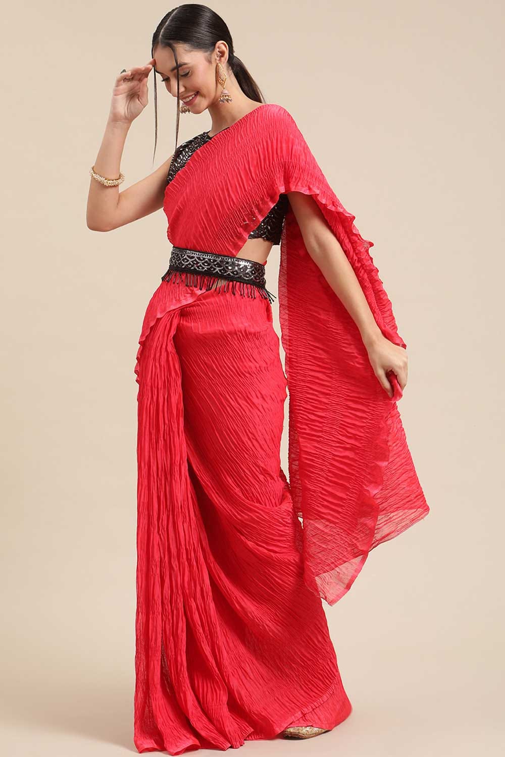 Mastering the Art of Draping: A Guide to Perfecting the Pleated Saree ...