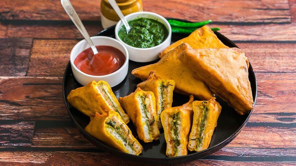 BREAD PAKODA. Delicious, crispy, deep fried and all… | by Aysha's Food ...